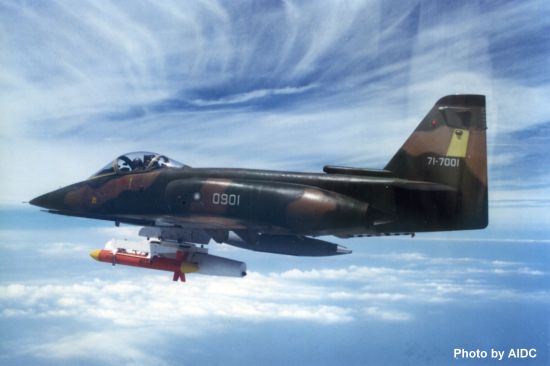 Aerial Tow Targets at TADTE 2009 – TaiwanAirBlog